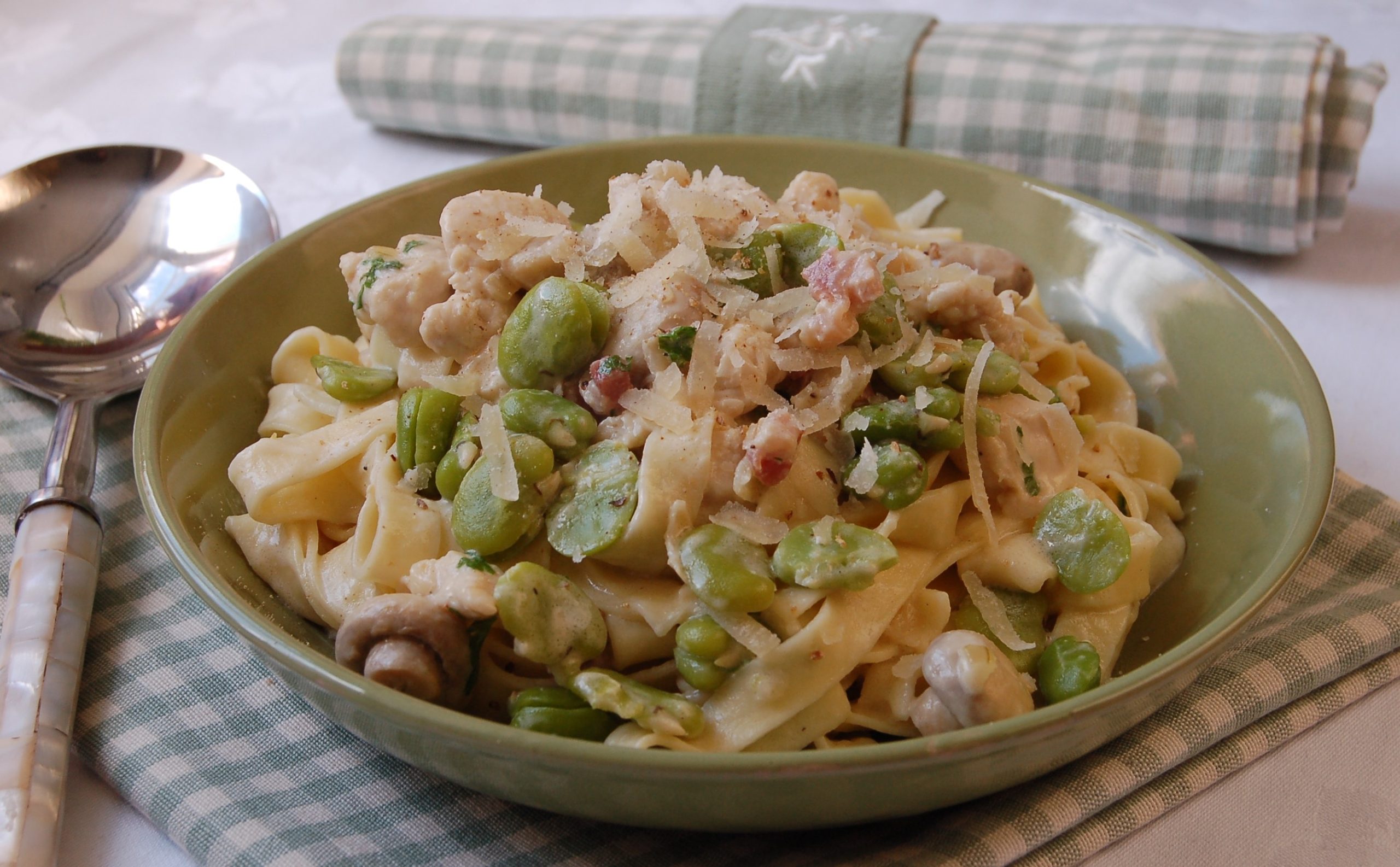 Broad bean bonanza! - Martin Fish - simply gardening